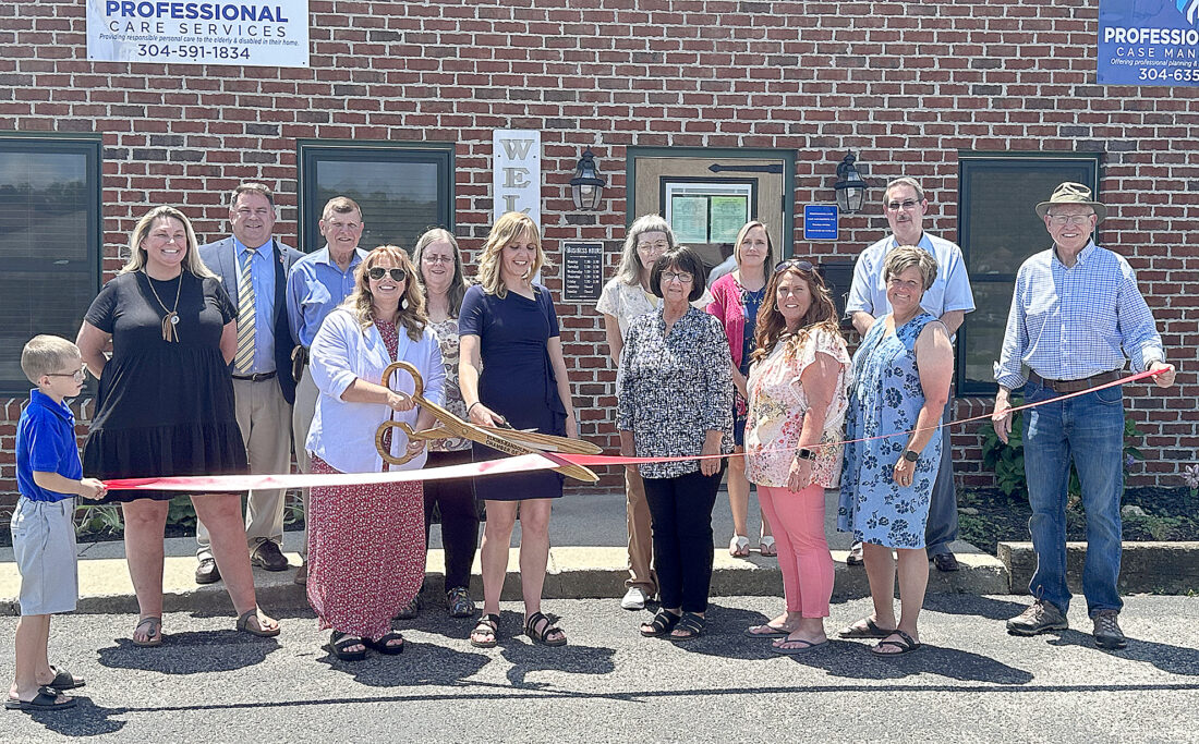 Business celebrates ribbon cutting | News, Sports, Jobs - The Intermountain